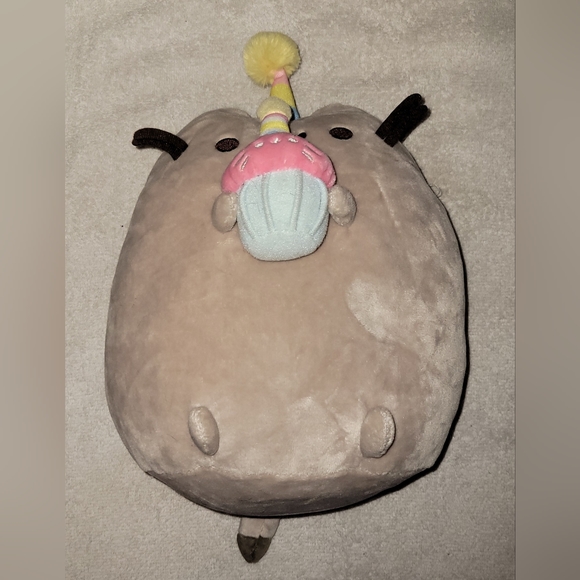 Pusheen | Toys | Pusheen Party Cat Plushy | Poshmark